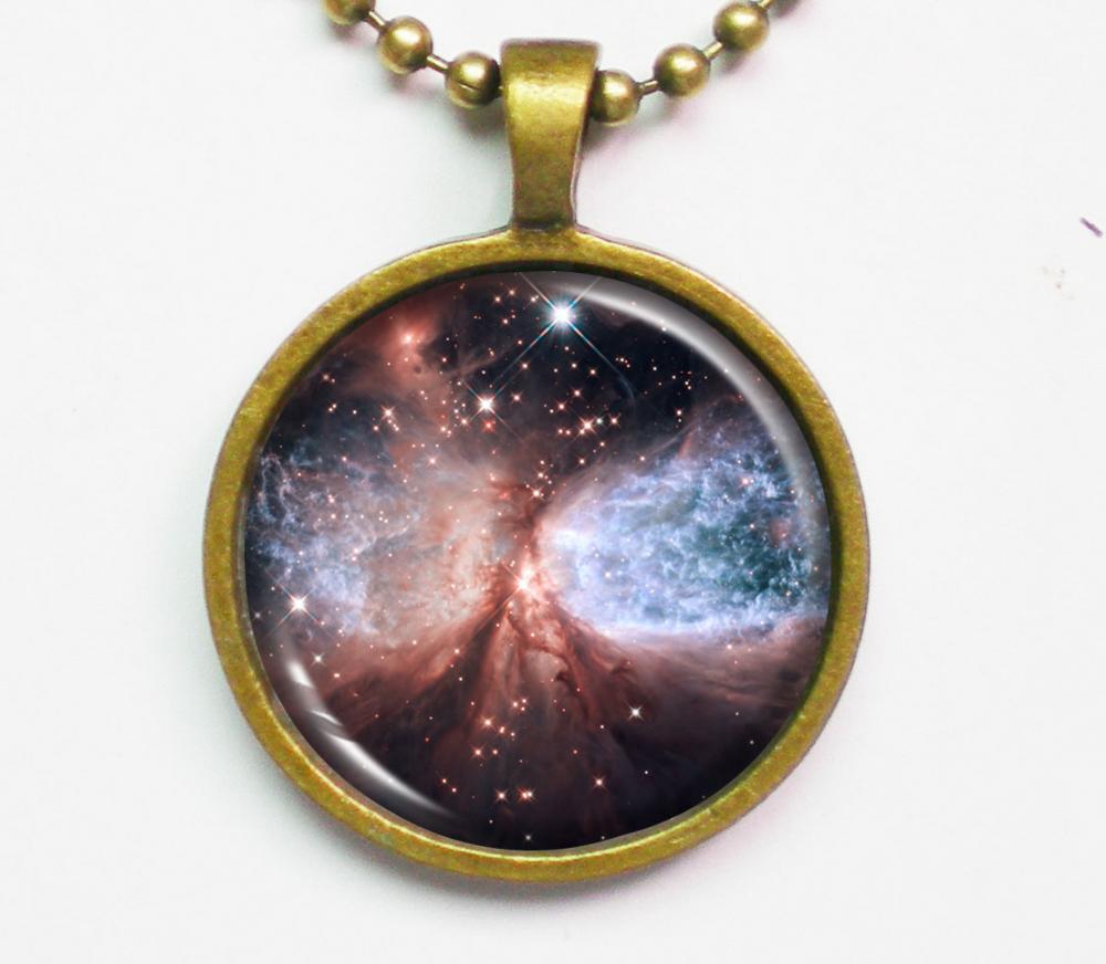 Cosmic Necklace -snow Angel Sharpless 2-106(s106)- Galaxy Series on Luulla